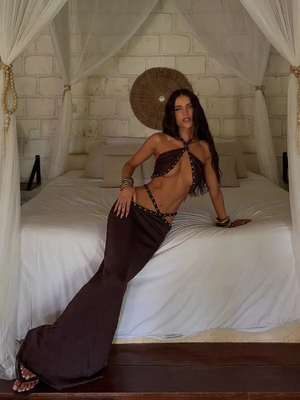 OUTCAST Rai Halter Top In Chocolate