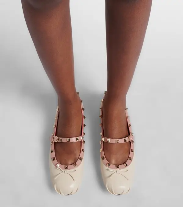 Valentino Garavani Rockstud Leather Mary Jane Flats - Pink