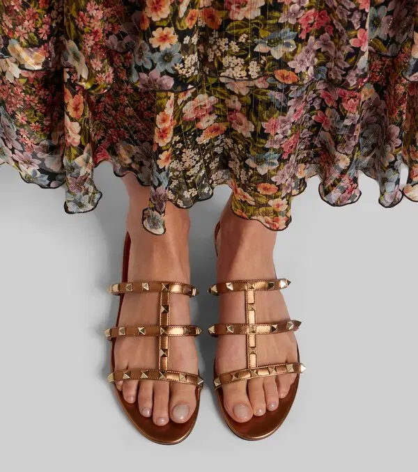 Valentino Garavani Rockstud Metallic Leather Sandals - Brown