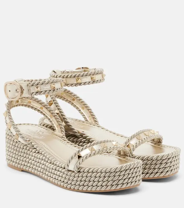 Valentino Garavani Rockstud Torchon Espadrille Platform Sandals - Gold