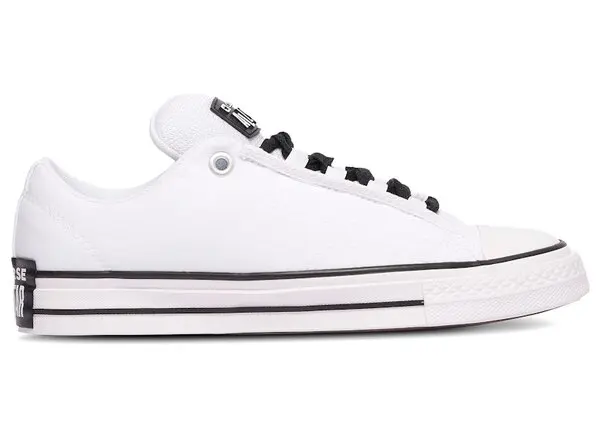CONVERSE Chuck Taylor All Star Low Top Sneakers - White/black