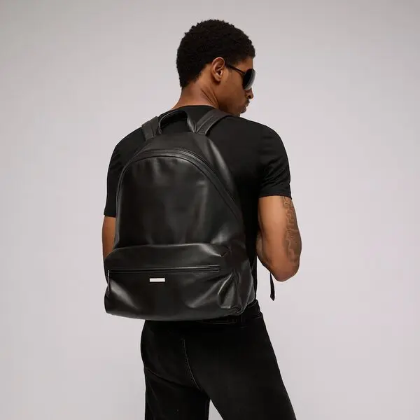 Gucci Leather Backpack With Logo Plaque