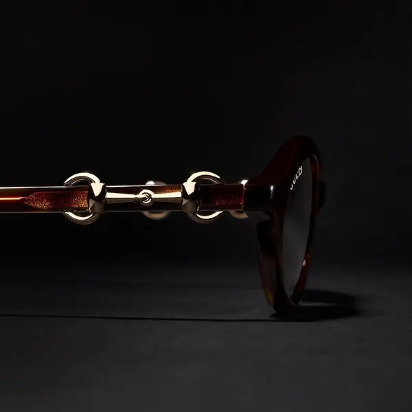 Gucci Oval Frame Sunglasses With Horsebit Detail - Beige
