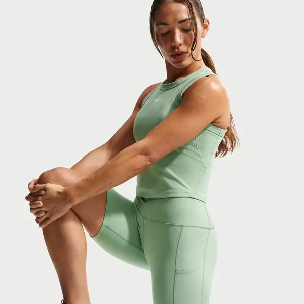 Nike High-waisted 8" Biker Shorts With Pockets