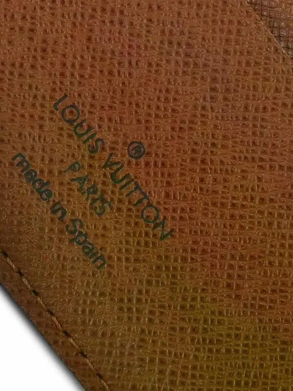 LOUIS VUITTON 2005 Monogram Wallet