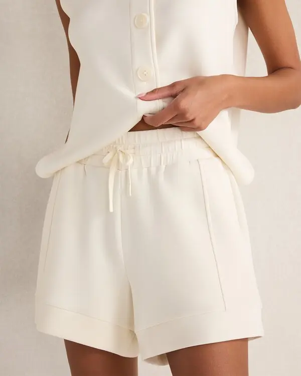 Varley High Rise Shorts With Drawstring Waist - Pristine