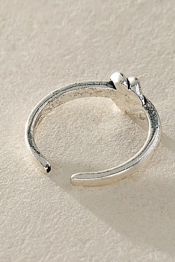 Free People Double Knot Toe Ring - Silver