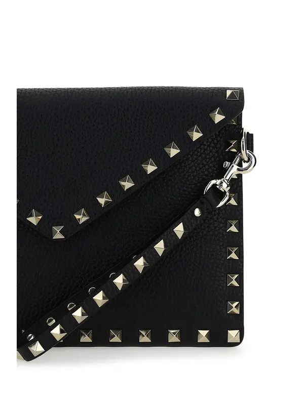 Valentino Garavani Rockstud Pouch In Leather - Black
