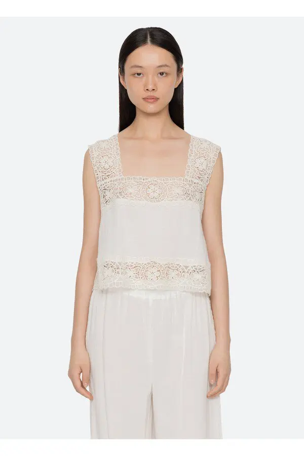 Sea Gardener Tank Embroidered Cropped Top - White