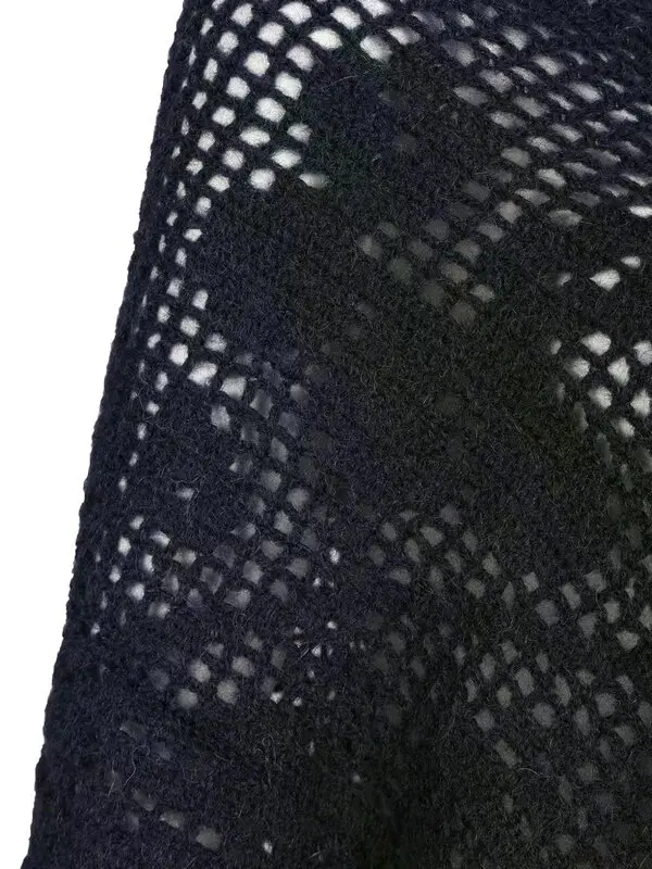 CHIARA IS Coperta Peonia Fringed Crochet Scarf