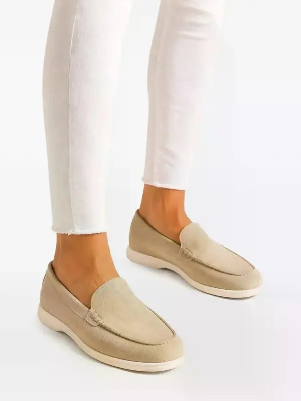 POCHE PARIS Suede Loafers