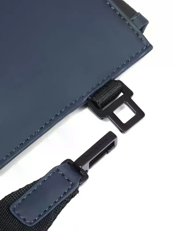 PIQUADRO Detachable Strap Clutch Bag
