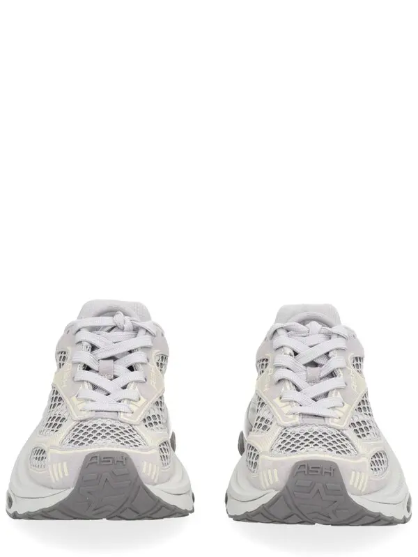 Ash Low-top Lace-up Casual Sneakers - White