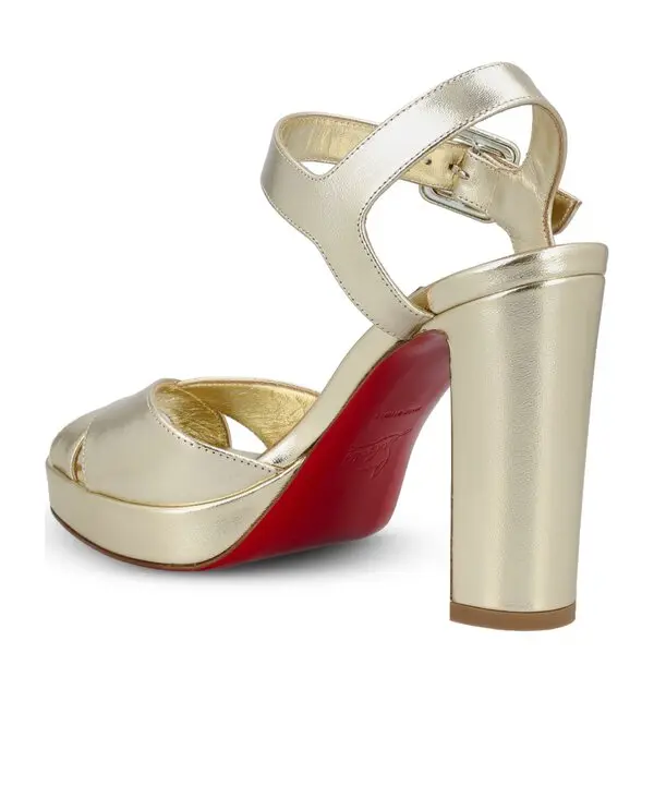 CHRISTIAN LOUBOUTIN Cora Round Toe Chunky Heel Sandals - Nude