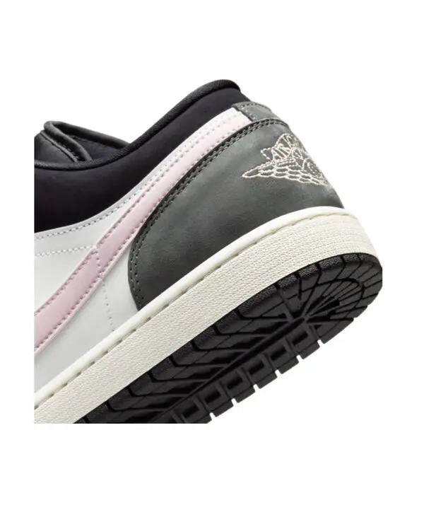 Nike Jordan 1 Low Se Sneakers