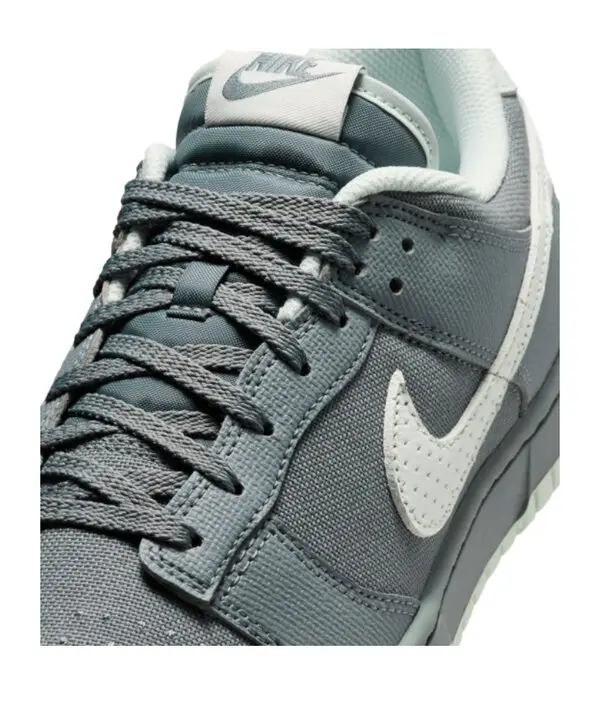 Nike Dunk Low Retro Sneakers - Gray