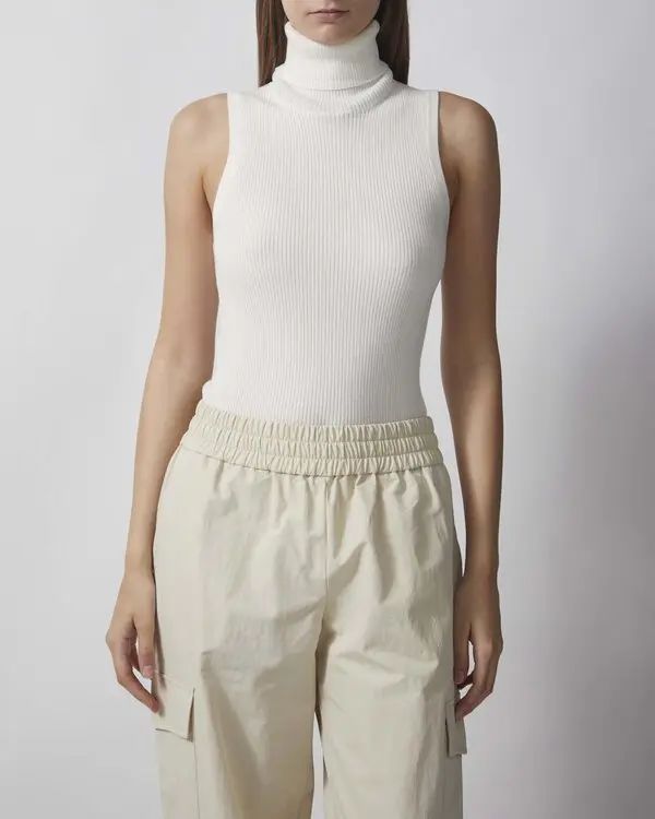 Stylein Fitted Sleeveless Ribbed Knit Turtleneck Top