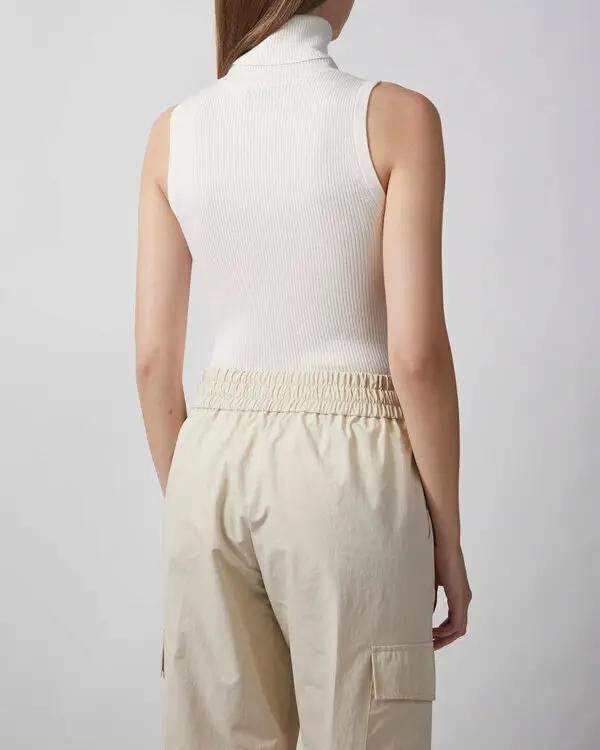 Stylein Fitted Sleeveless Ribbed Knit Turtleneck Top