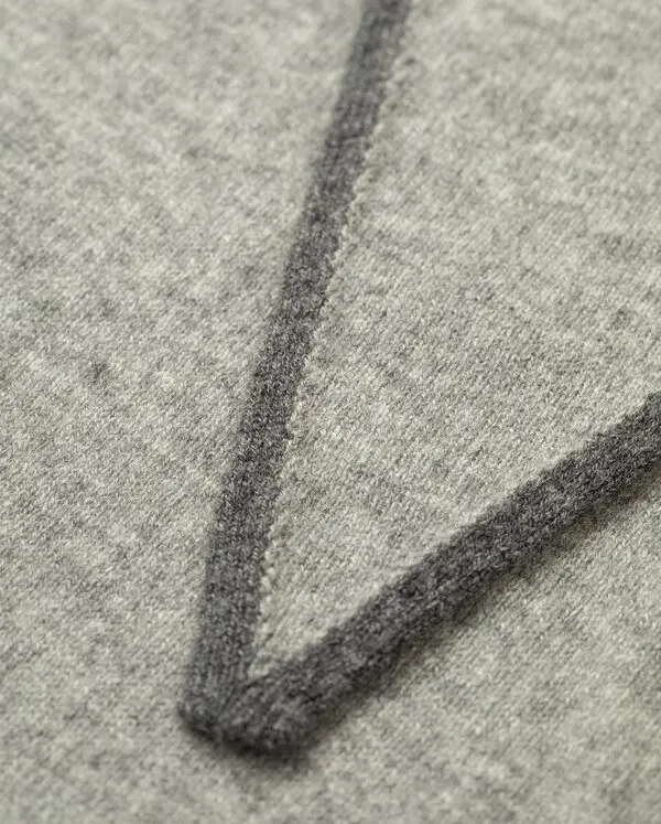 Johnstons Of Elgin Ethel Cashmere Diamond Scarf - Grey