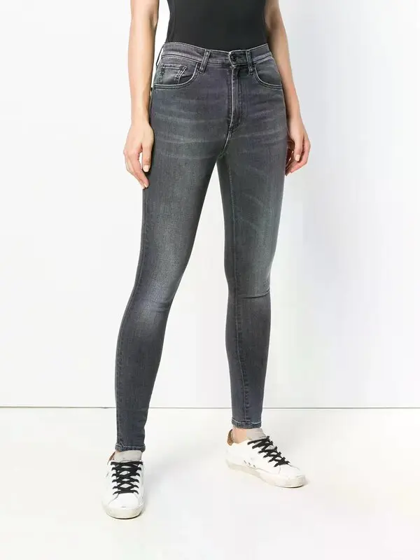 COUNTY OF MILAN Slim Faded Jeans