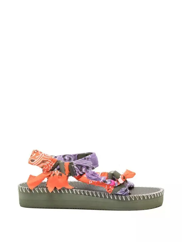 ARIZONA LOVE Trekky Bandana Print Sandals - Green