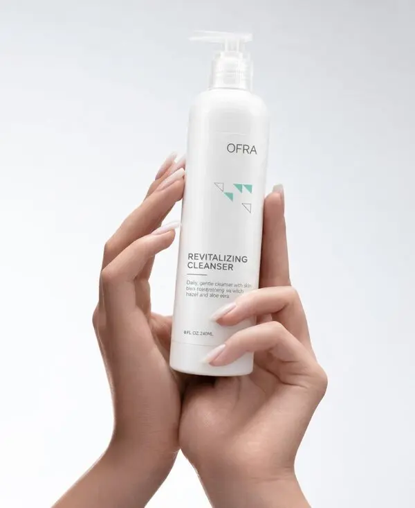 OFRA COSMETICS Revitalizing Cleanser