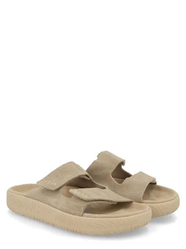 VEJA Etna Sandals