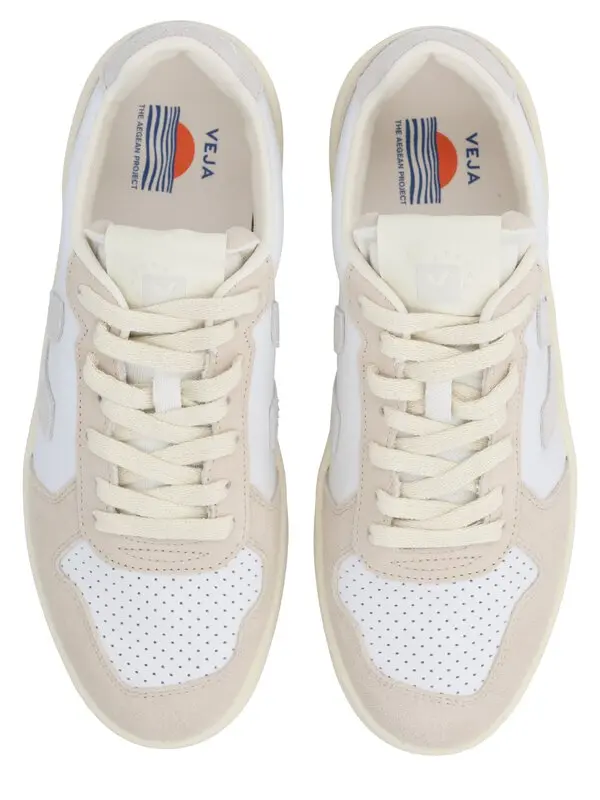 VEJA V-82 Sneakers