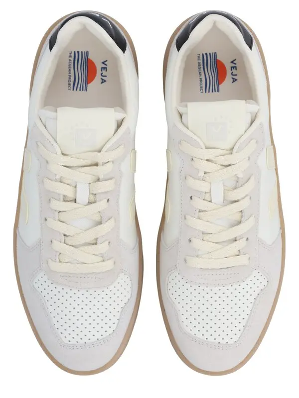 VEJA V-82 Sneakers - Grey