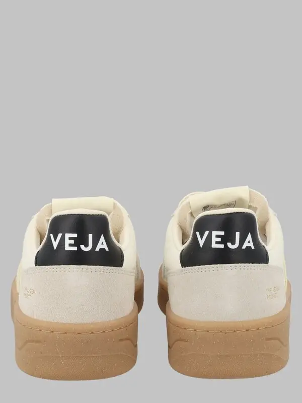 VEJA V-82 Sneakers - Grey