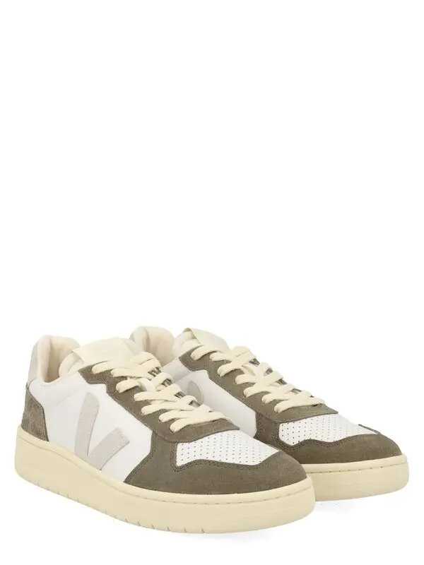 VEJA V-82 Sneakers - White