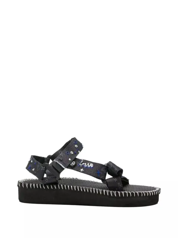 ARIZONA LOVE Trekky Embroidered Sandals - Blue