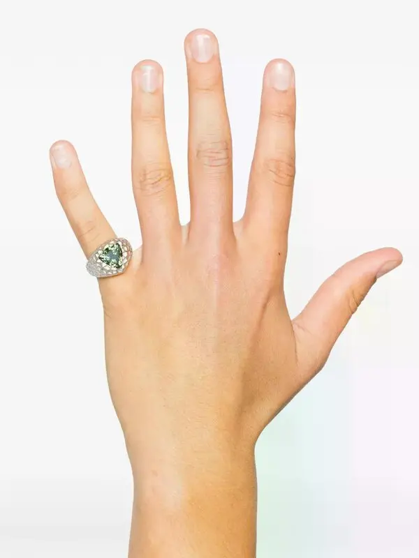 DARKAI Hammered Effect Trillion-cut Ring