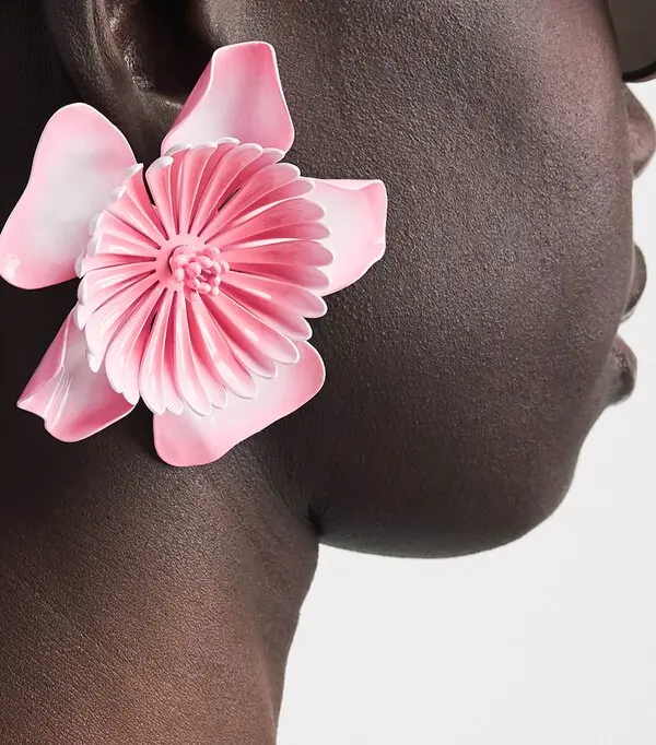 Chloé Bloom Clip-on Earrings - Pink