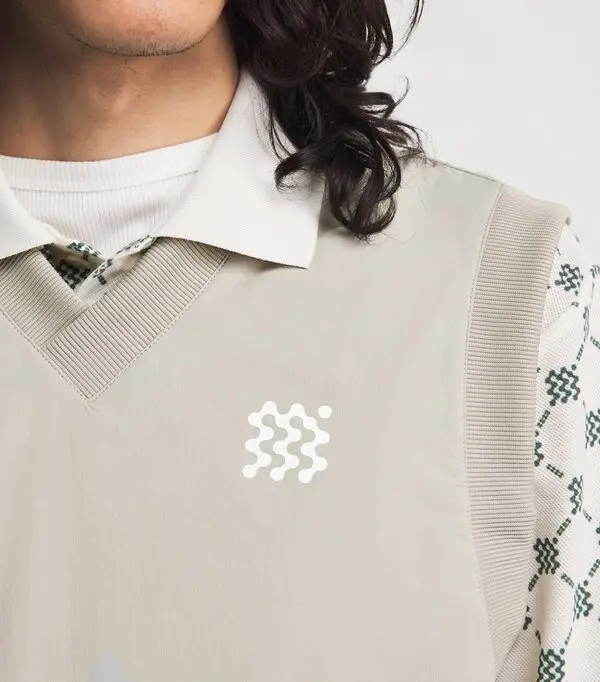 MANORS Reversible V-neck Vest