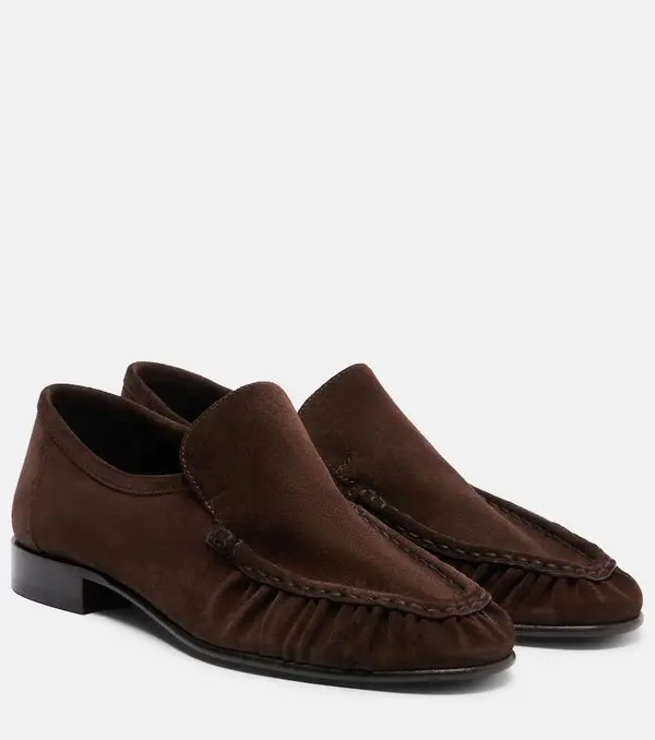 THE ROW Soft Ruched Suede Loafers - Brown