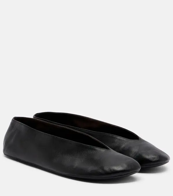 THE ROW Fay Leather Ballet Flats - Black