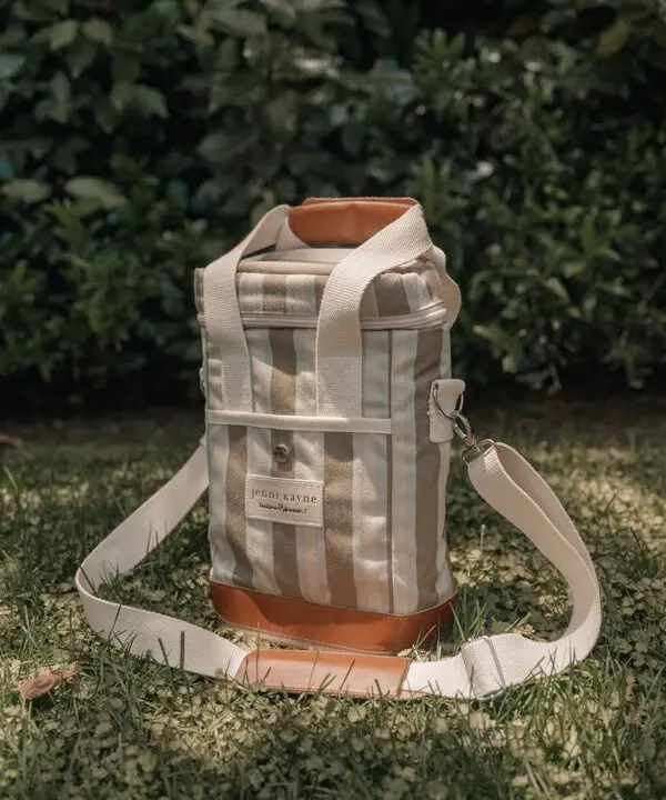 BUSINESS & PLEASURE The Wine Cooler Tote Bag - Stripe