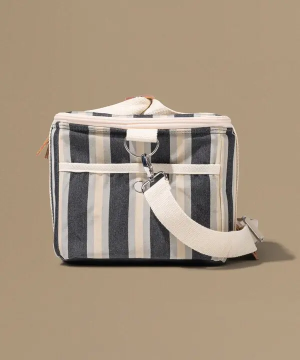 BUSINESS & PLEASURE The Premium Cooler Bag