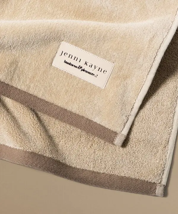 BUSINESS & PLEASURE The Beach Towel