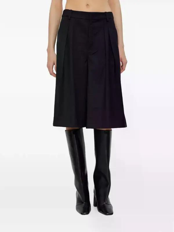 GESTUZ Pleated Wide-leg Shorts