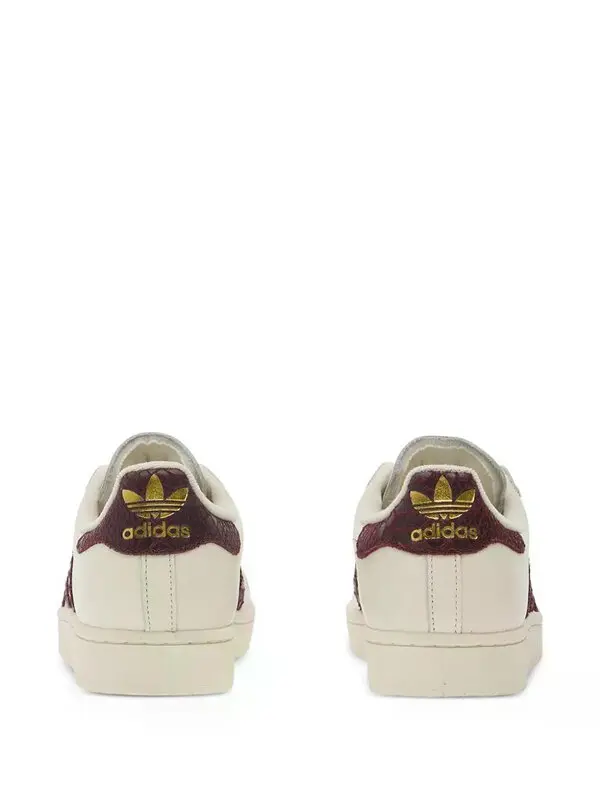Adidas Superstar Sneakers