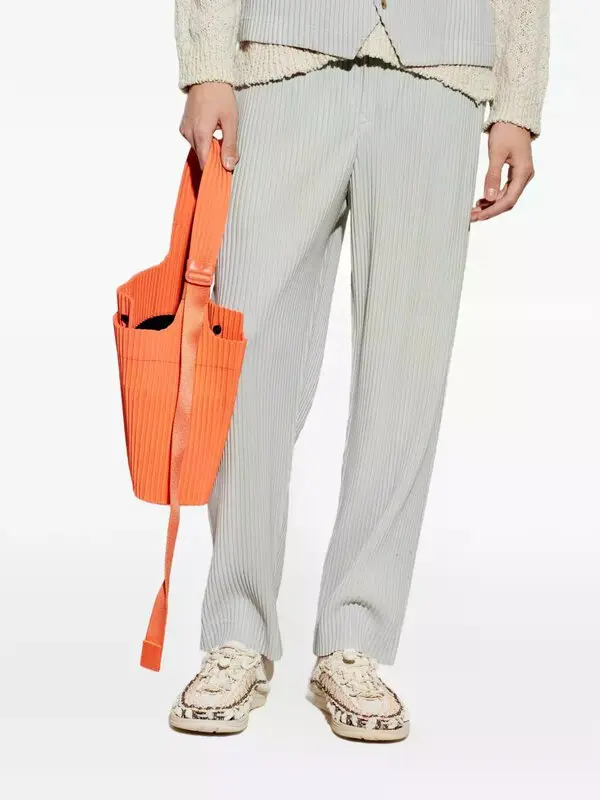 Issey Miyake Pleated Shoulder Bag - Orange