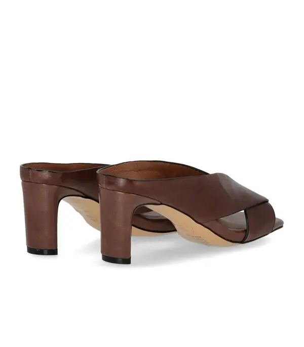 MISS OLIVIA Leather Heeled Mule