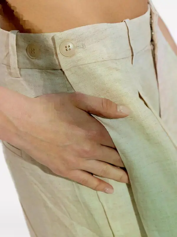 GESTUZ Pleated Wide-leg Shorts