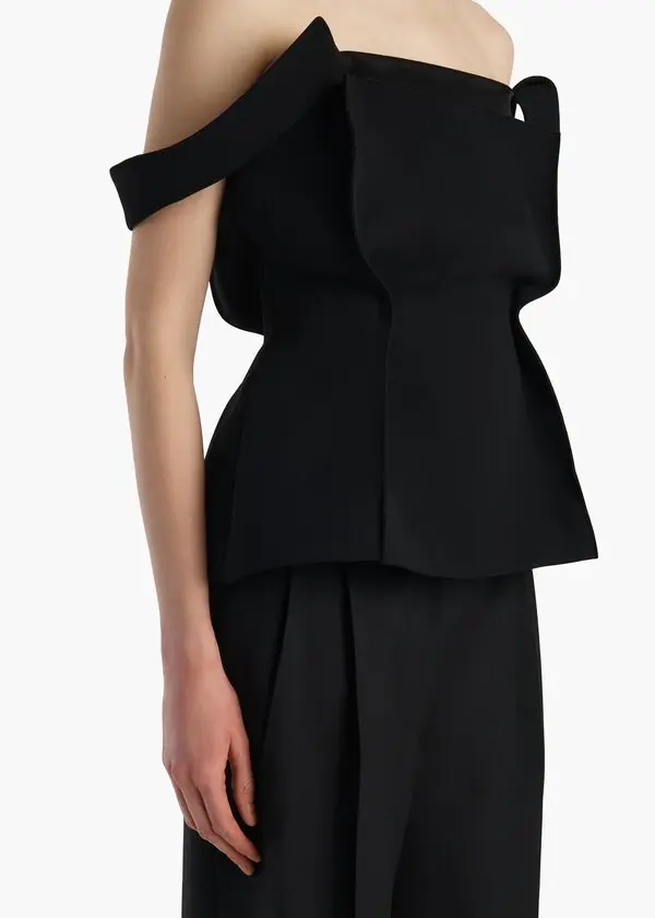 Khaite Yasmina Off-the-shoulder Crepe Top