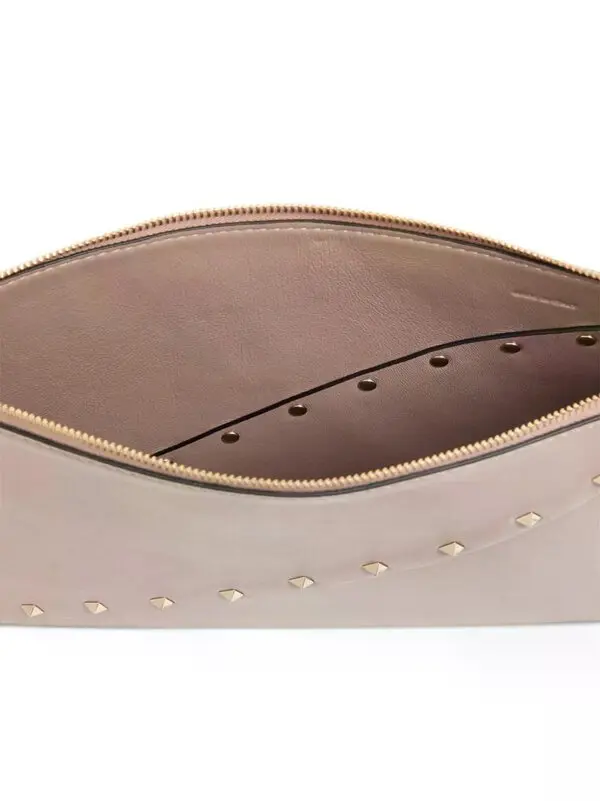 Valentino Garavani Rockstud Pouch - Neutrals