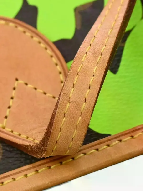 LOUIS VUITTON Monogram Graffiti Neverfull Gm - Brown
