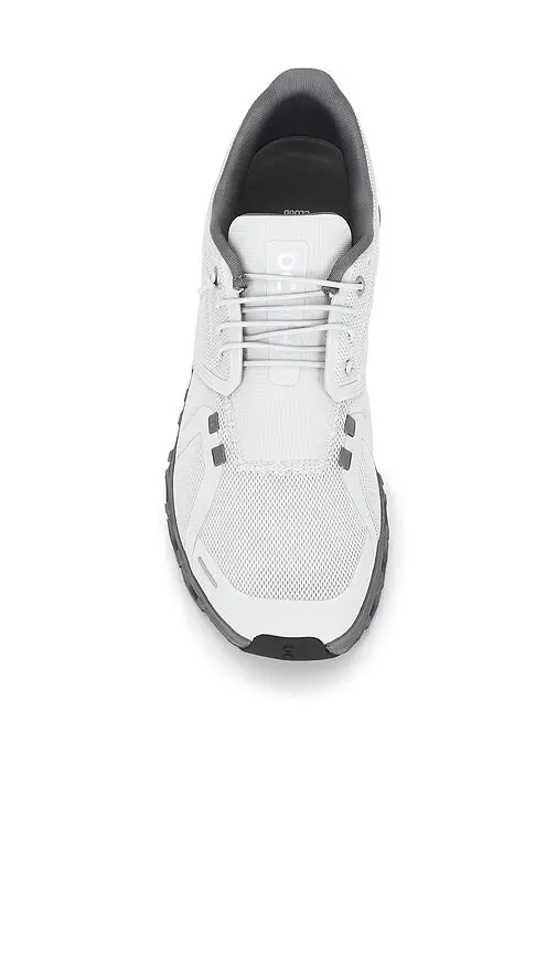 On 6 Sneakers - Wolf & Rock