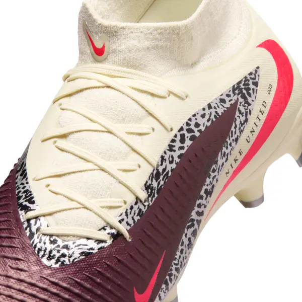 Nike United Phantom High Academy Multi-ground Soccer Cleats